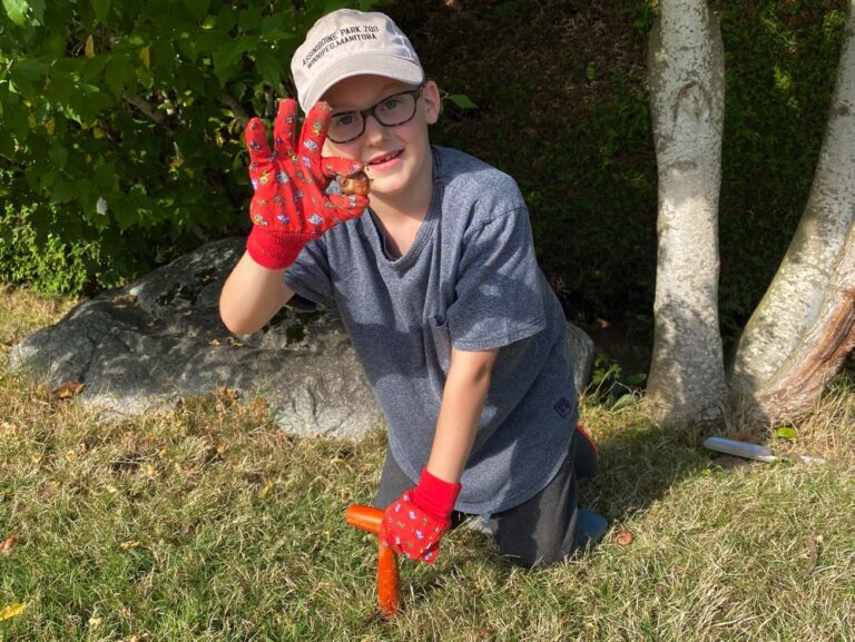 Why planting bulbs with kids is always so rewarding